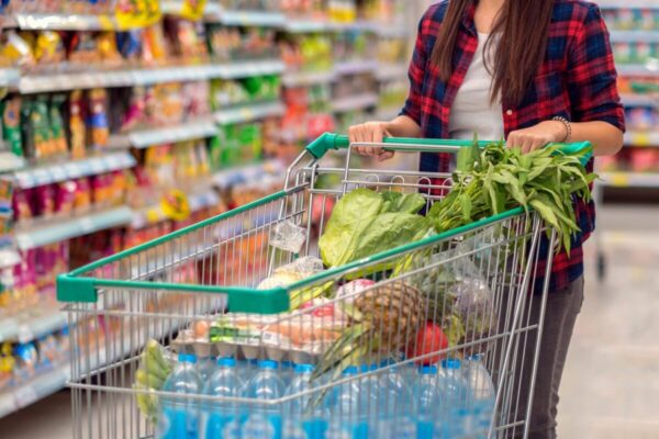 Les Mousquetaires, U et Carrefour boostent leurs parts de marché en 2025